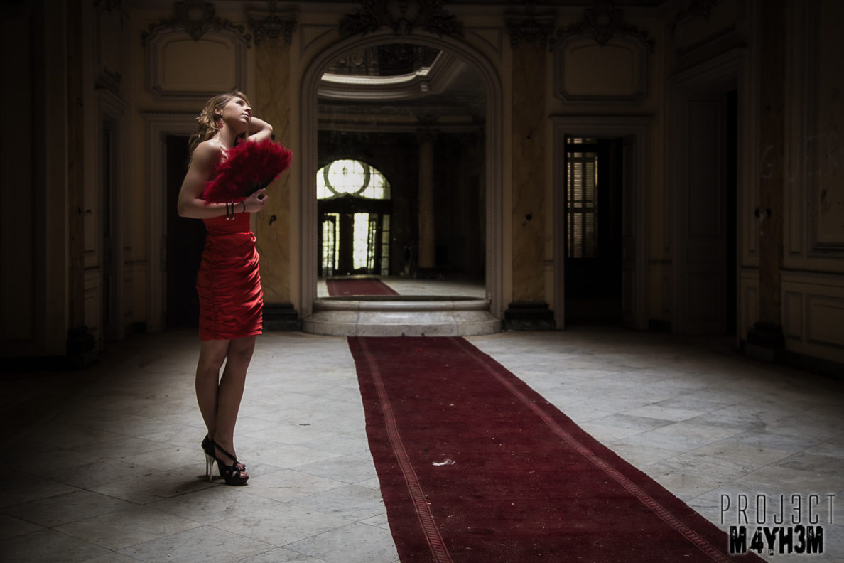 Urbex + Models - PROJ3CTM4YH3M Urban Exploration