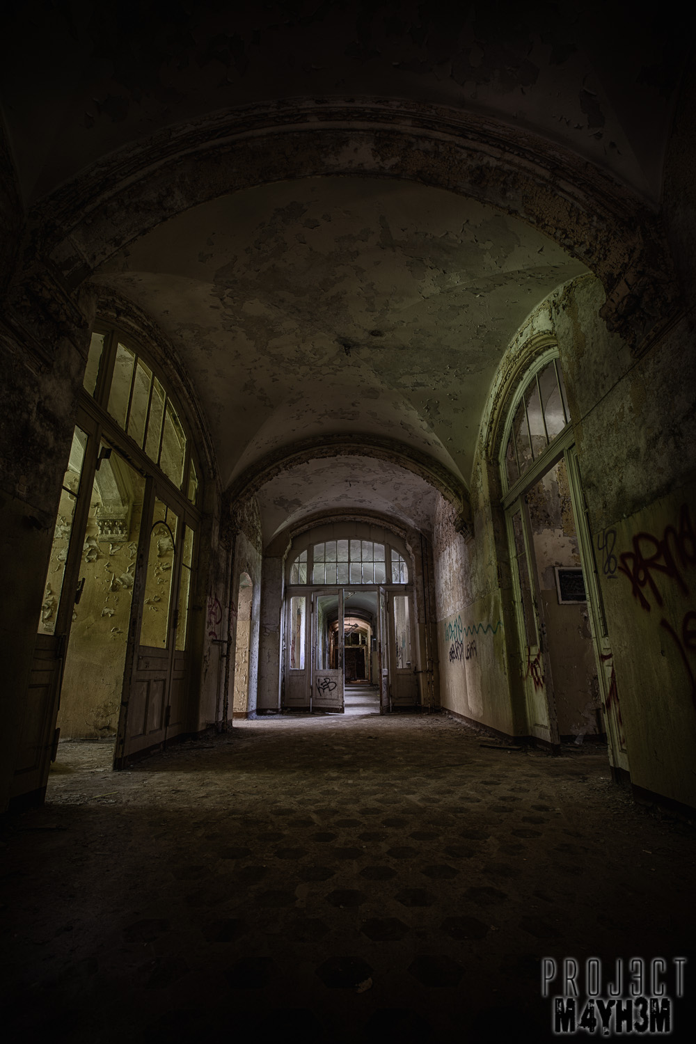 Urbex: Beelitz-Heilstätten aka Beelitz Hospital, Part 1: Women's ...