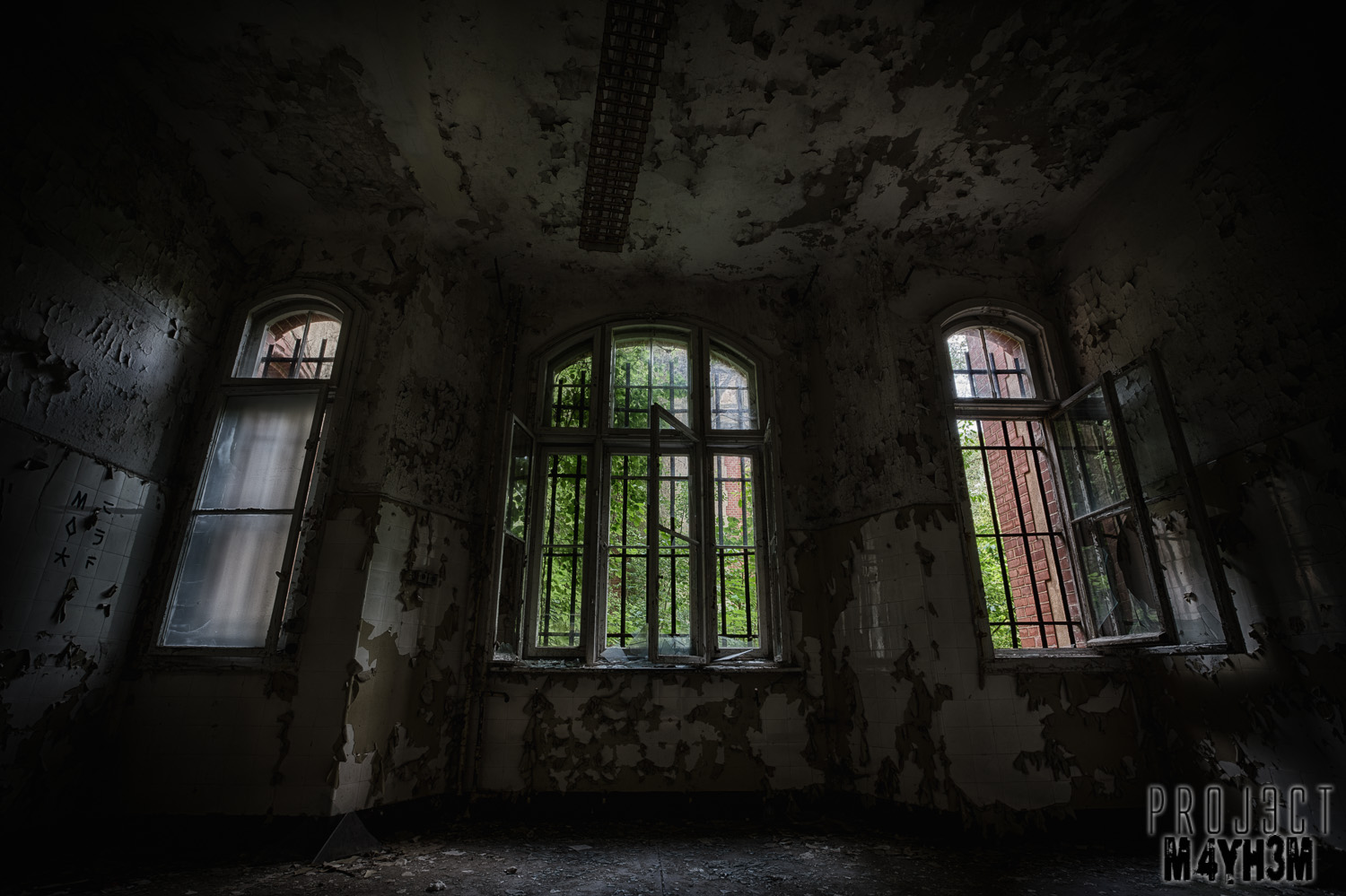 Urbex: Beelitz-Heilstätten aka Beelitz Hospital, Part 1: Women's ...