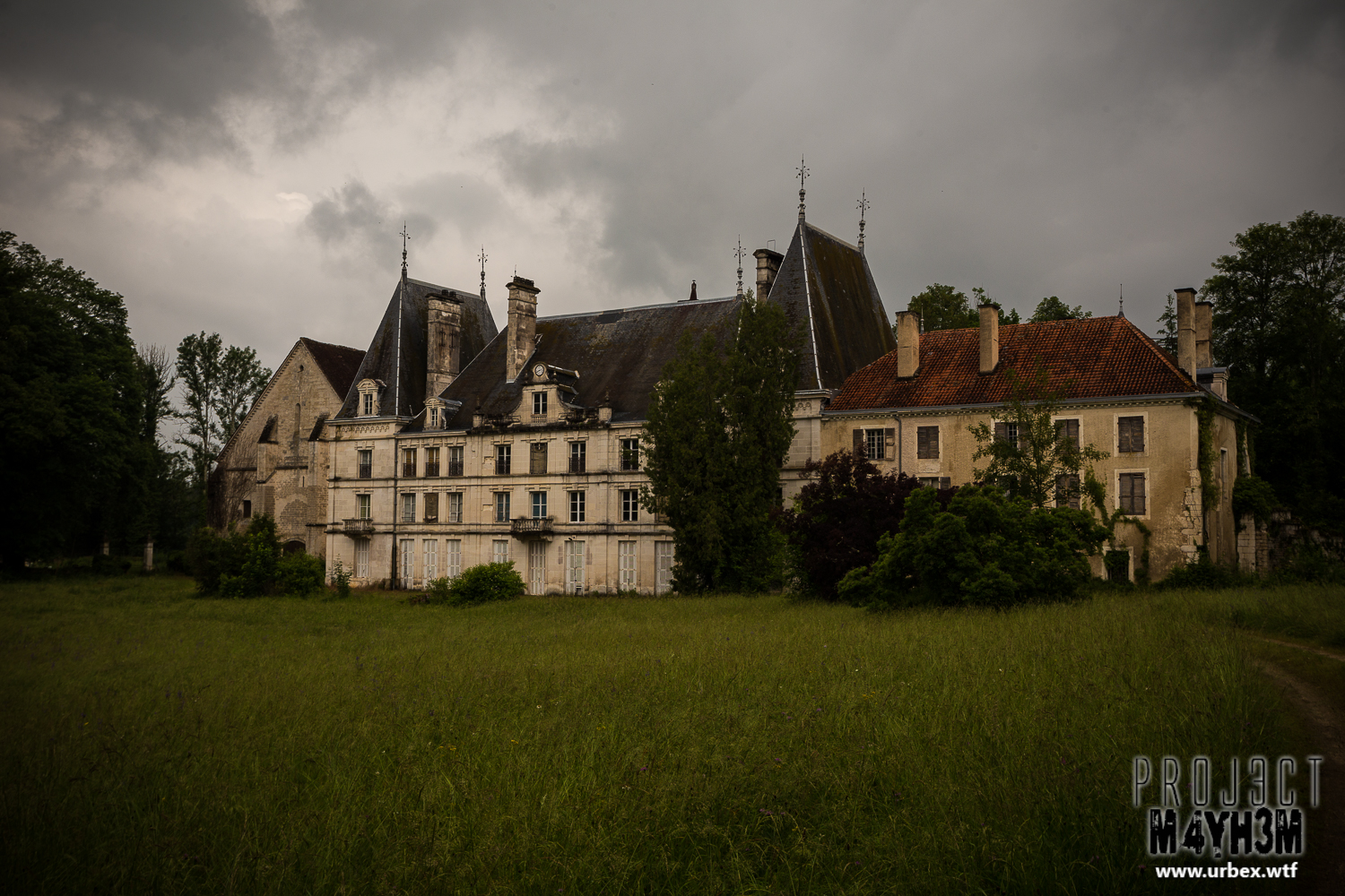 Urbex: Château Stromae, France - June 2016 - PROJ3CTM4YH3M Urban ...